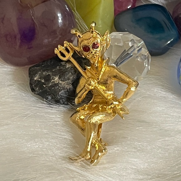 ULTRA | Jewelry | Vintage Ultra Devil On My Shoulder Brooch | Poshmark
